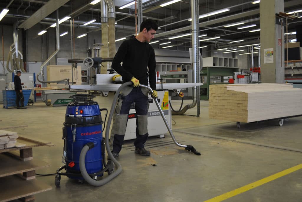 Our heavy duty vacuum IDV 20 the right dust vacuum cleaner for you