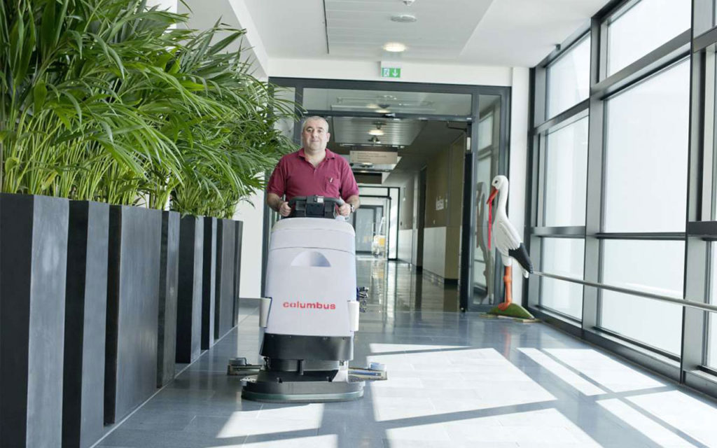 Mopping machine for professional hospital cleaning
