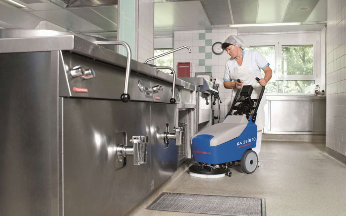 Mopping machine for professional hospital cleaning