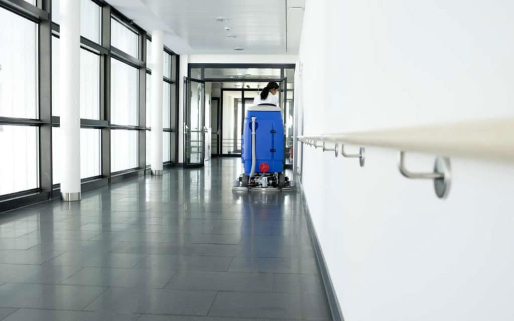 Mopping machine for professional hospital cleaning