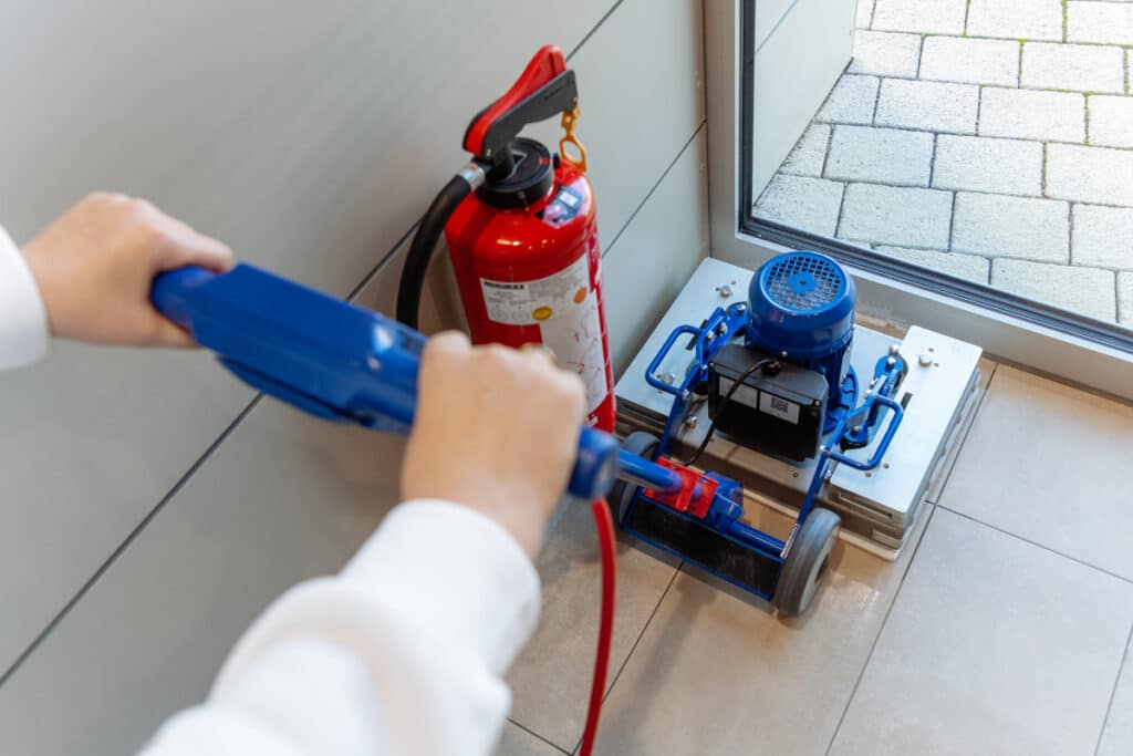 X 500 columbus excenter machine